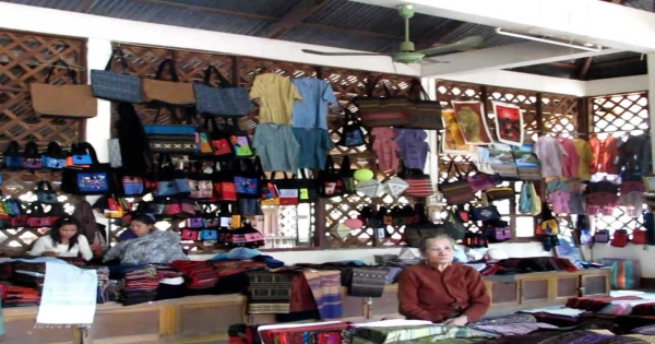 Ban Phanom - Consigli di viaggio - Tour in Laos